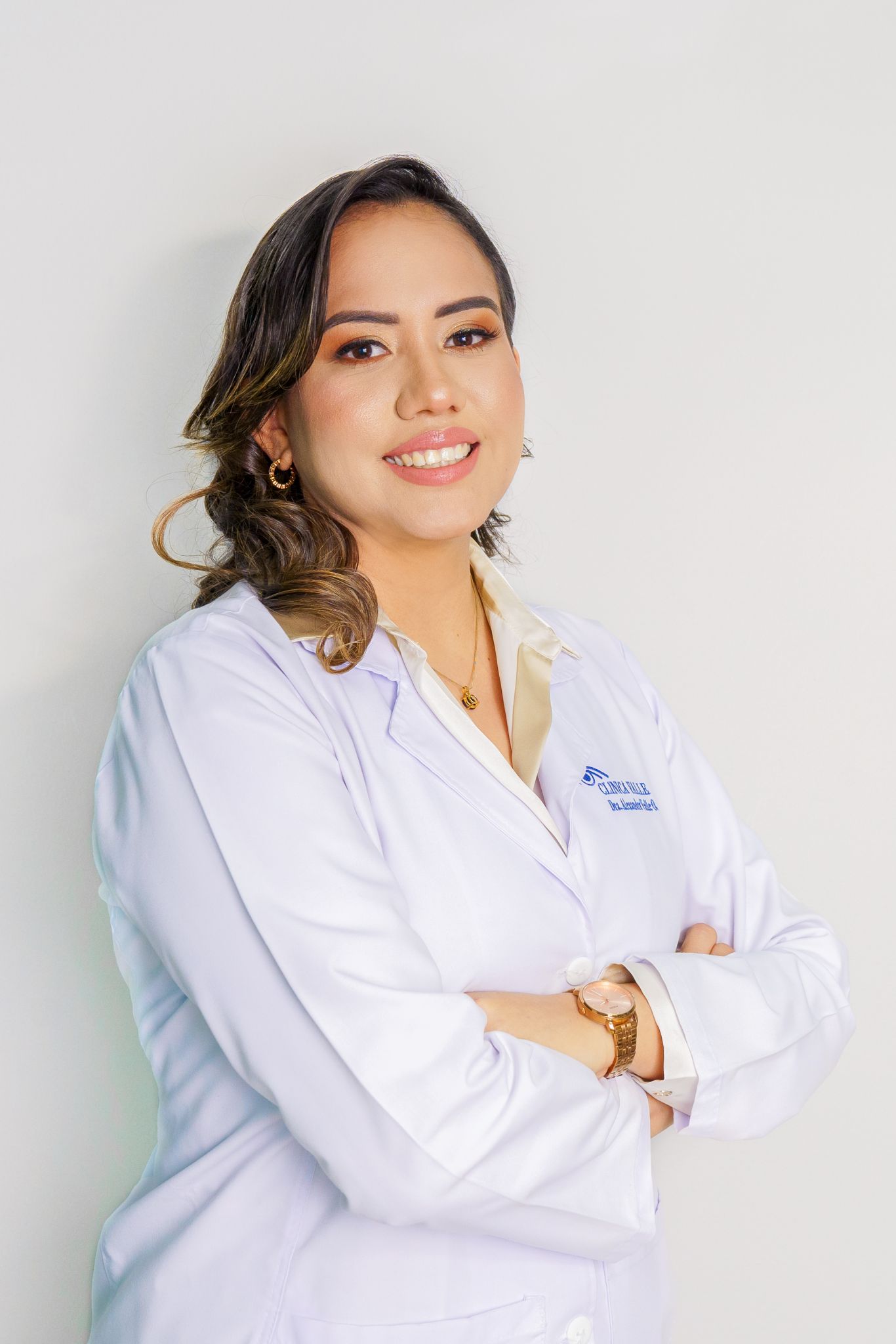 Dra. Alexandra Valle Ordóñez - Clínica Valle